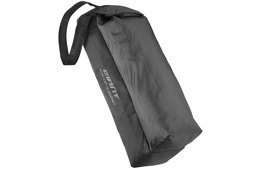 2021 GIANT Bicycles | E-BIKE BATTERY+CHARGER TOTE BAG | Gear Image